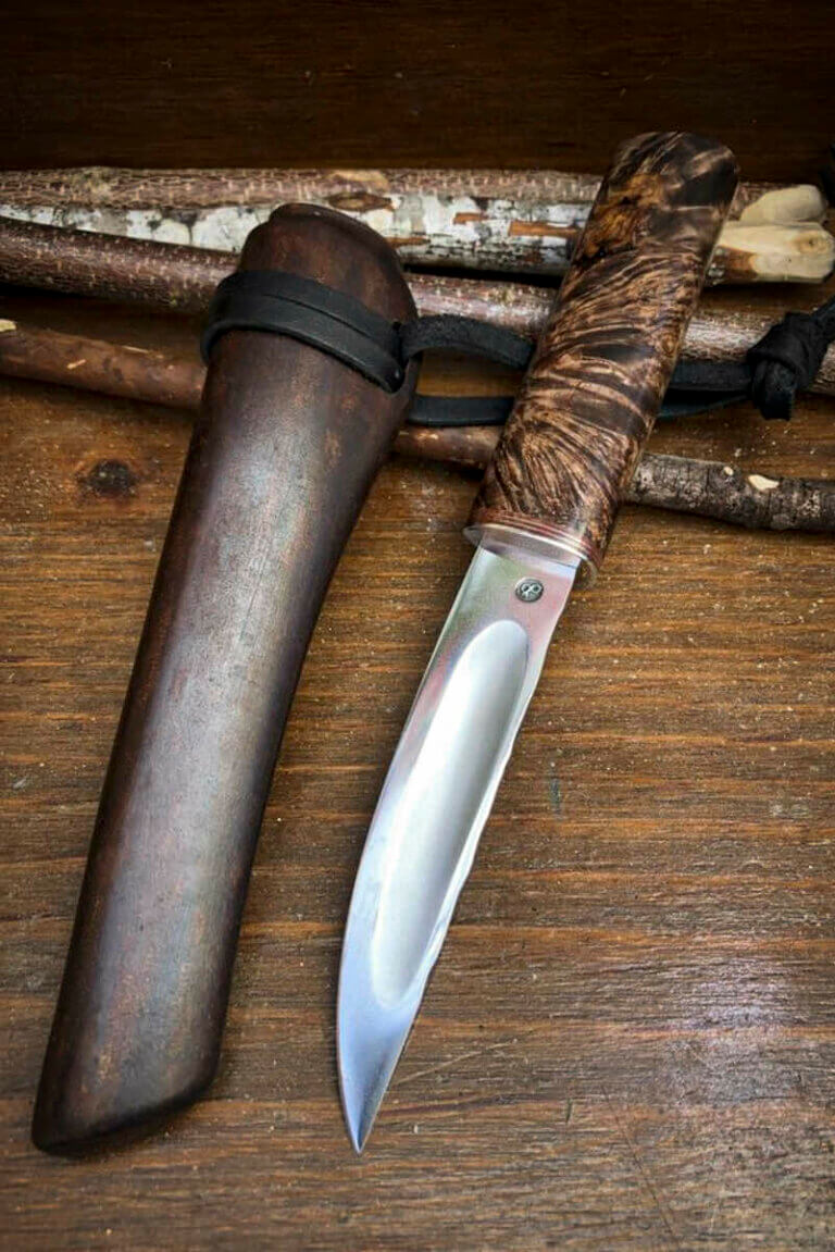 Yakut, le couteau traditionnel russe